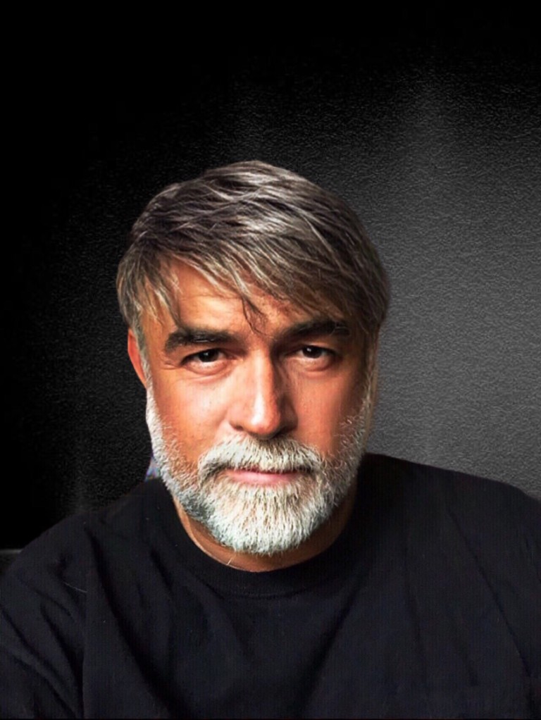 DAVID DIRECTOR HEADSHOT - Evolution Theatre